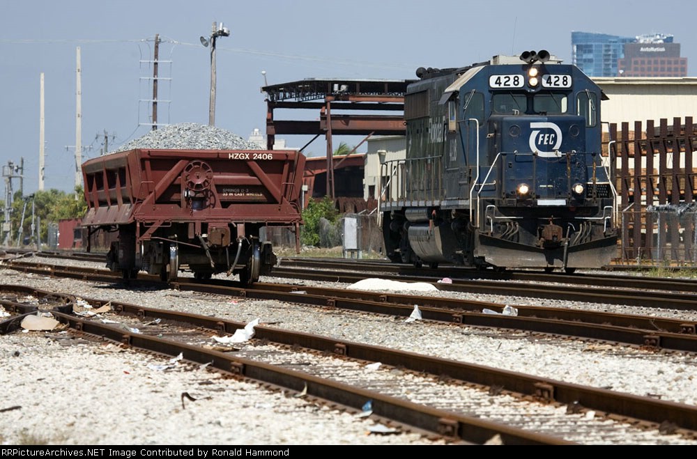 FEC428 With Herzog side dump